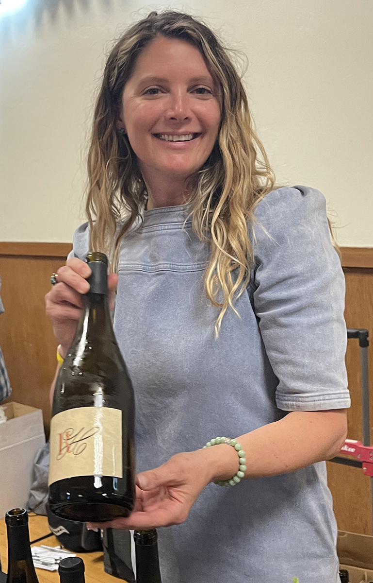 Sostevinobile | Where West Coast Wines come alive